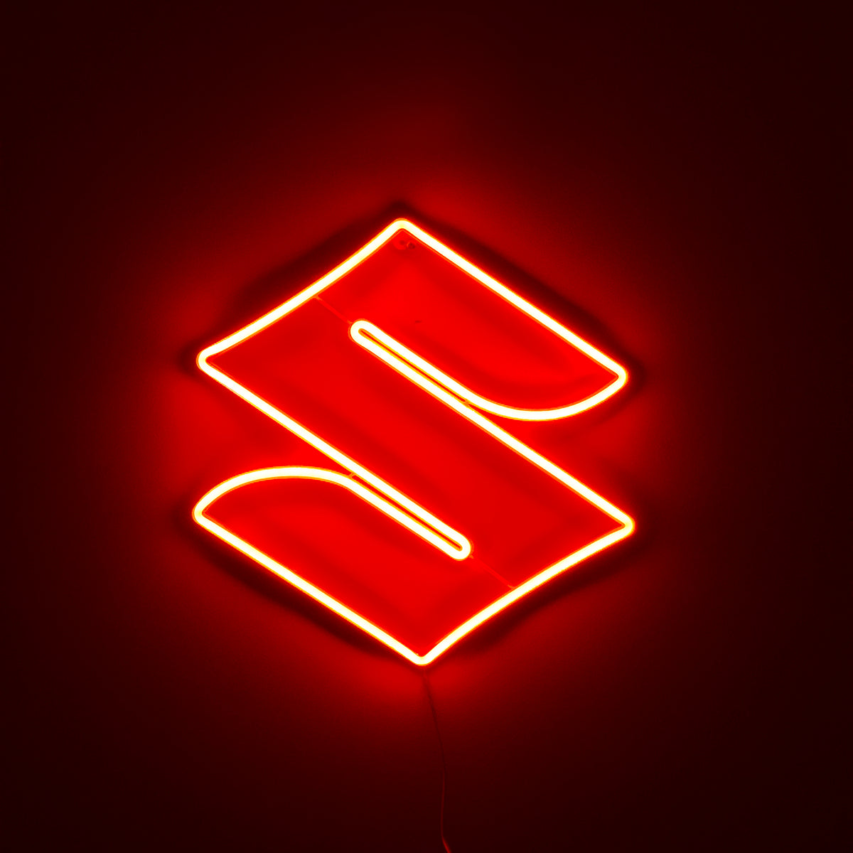 Suzuki logo neon sign – Neonon